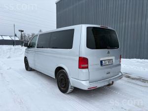 Grey Volkswagen Caravelle 2015 in Riga, with an engine capacity of 2.00 L and mileage of 470 thousand km for 11200 €, photo 4 on AUTOMOTO.COM.LV