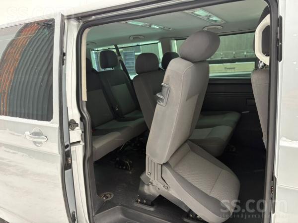 Grey Volkswagen Caravelle 2015 in Riga, with an engine capacity of 2.00 L and mileage of 470 thousand km for 11200 €, photo 6 on AUTOMOTO.COM.LV