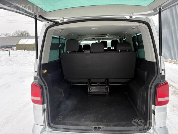 Grey Volkswagen Caravelle 2015 in Riga, with an engine capacity of 2.00 L and mileage of 470 thousand km for 11200 €, photo 8 on AUTOMOTO.COM.LV