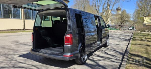 Grey Volkswagen Caravelle 2018 in Riga, with an engine capacity of 2.00 L and mileage of 330 thousand km for 19700 €, photo 4 on AUTOMOTO.COM.LV