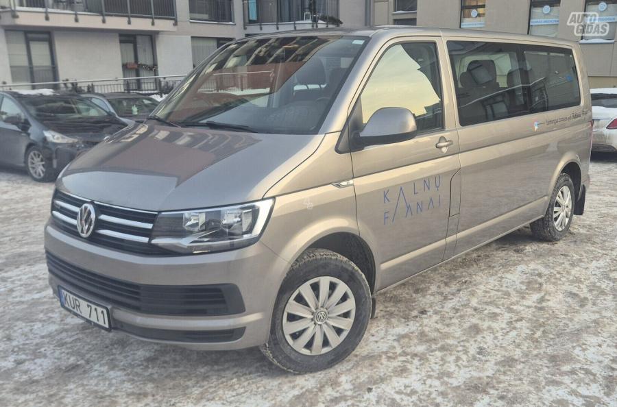 Grey Volkswagen Caravelle 2019 in Vilnius, with an engine capacity of 2.00 L and mileage of 190 thousand km for 23500 €, photo 1 on AUTOMOTO.COM.LV