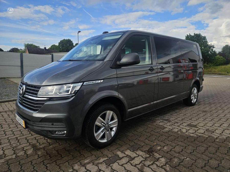 Grey Volkswagen Caravelle 2023 in Radviliskis, with an engine capacity of 1.97 L and mileage of 230 thousand km for 28700 €, photo 4 on AUTOMOTO.COM.LV