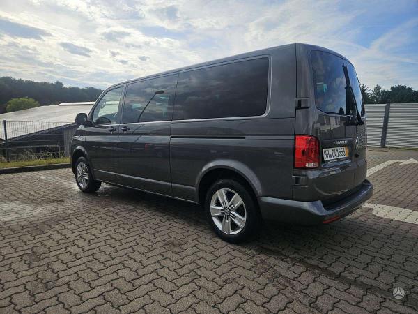 Grey Volkswagen Caravelle 2023 in Radviliskis, with an engine capacity of 1.97 L and mileage of 230 thousand km for 28700 €, photo 7 on AUTOMOTO.COM.LV