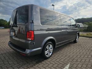 Grey Volkswagen Caravelle 2023 in Radviliskis, with an engine capacity of 1.97 L and mileage of 230 thousand km for 28700 €, photo 9 on AUTOMOTO.COM.LV