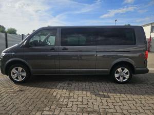 Grey Volkswagen Caravelle 2023 in Radviliskis, with an engine capacity of 1.97 L and mileage of 230 thousand km for 28700 €, photo 10 on AUTOMOTO.COM.LV