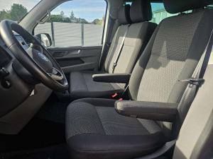 Grey Volkswagen Caravelle 2023 in Radviliskis, with an engine capacity of 1.97 L and mileage of 230 thousand km for 28700 €, photo 22 on AUTOMOTO.COM.LV