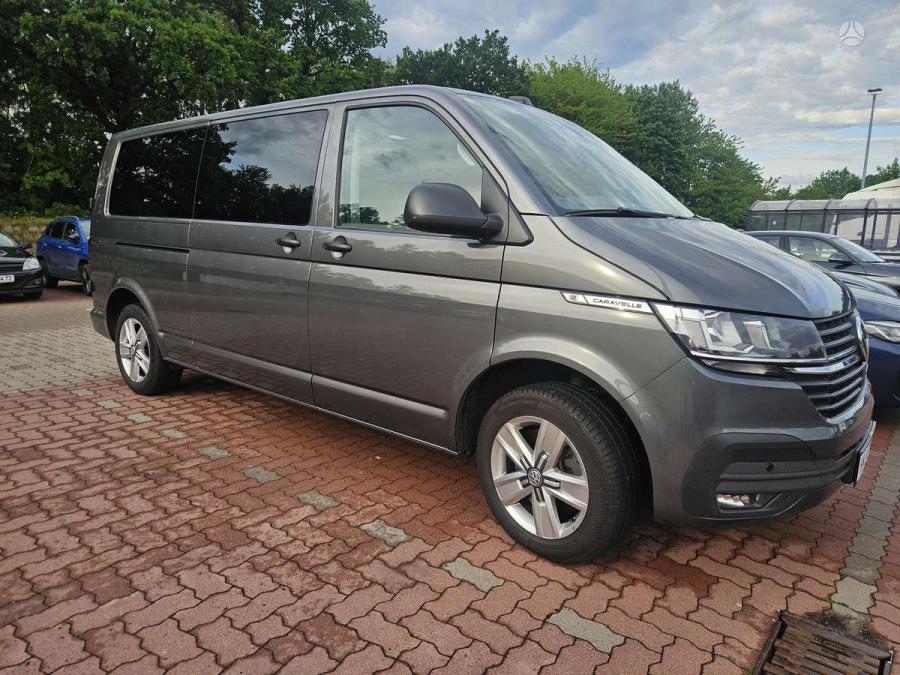 Grey Volkswagen Caravelle 2023 in Radviliskis, with an engine capacity of 1.97 L and mileage of 230 thousand km for 28700 €, photo 30 on AUTOMOTO.COM.LV