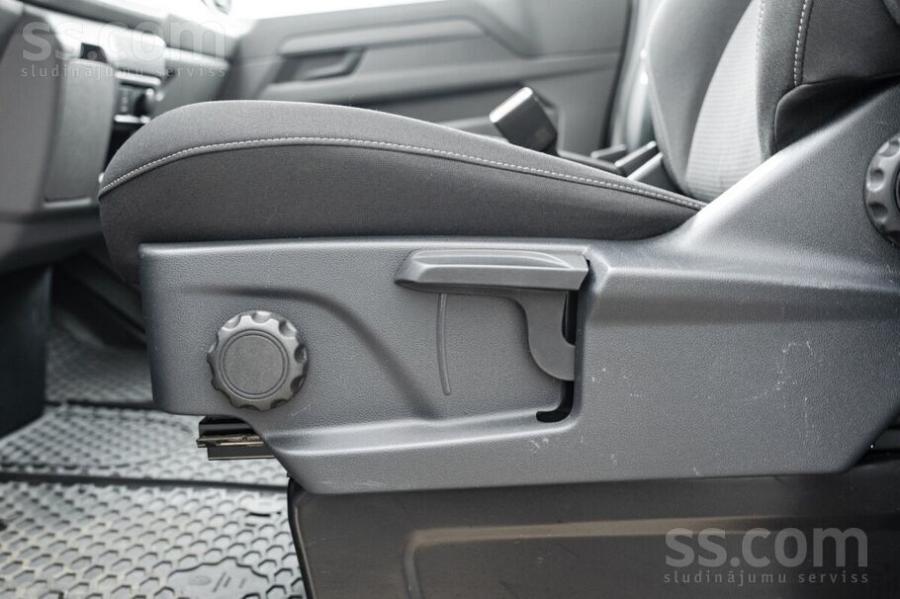 Grey Volkswagen Caravelle 2026 in Riga, with an engine capacity of 2.00 L and mileage of 11 thousand km for 47900 €, photo 8 on AUTOMOTO.COM.LV