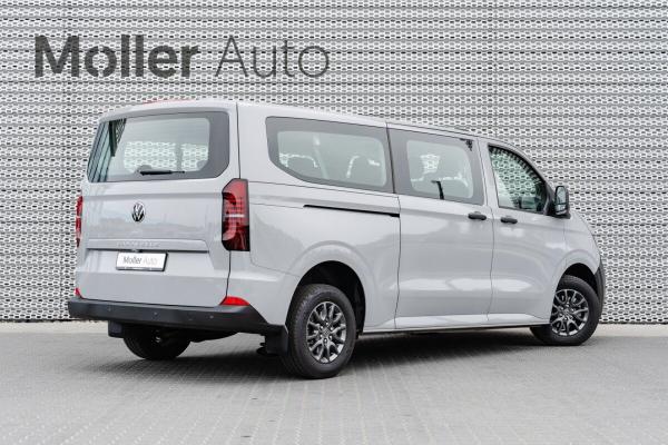 Grey Volkswagen Caravelle 2026 in Marupe, with an engine capacity of 2.00 L and mileage of 11 thousand km for 44900 €, photo 4 on AUTOMOTO.COM.LV