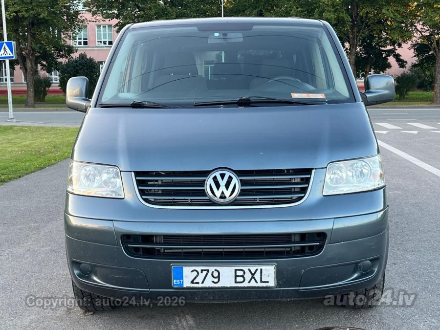 Grey Volkswagen Caravelle 2008 in Narva, with an engine capacity of 2.50 L and mileage of 460 thousand km for 3999 €, photo 3 on AUTOMOTO.COM.LV