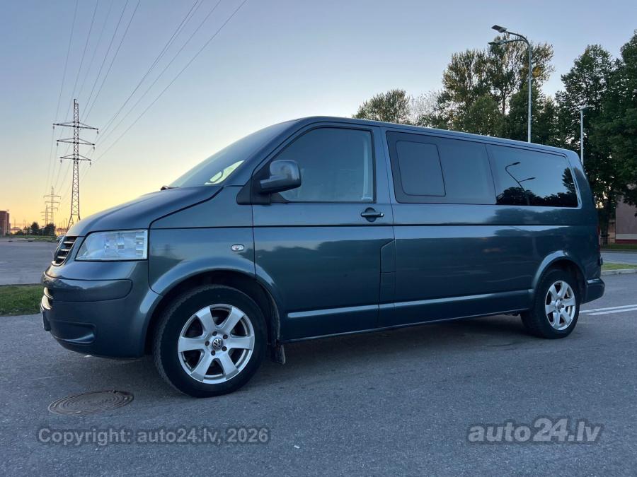 Grey Volkswagen Caravelle 2008 in Narva, with an engine capacity of 2.50 L and mileage of 460 thousand km for 3999 €, photo 11 on AUTOMOTO.COM.LV