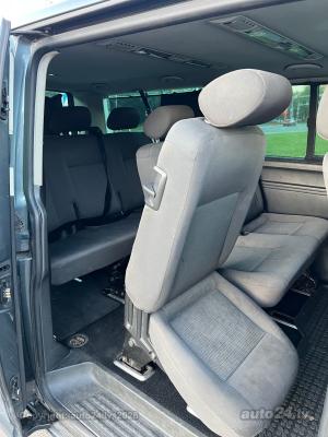 Grey Volkswagen Caravelle 2008 in Narva, with an engine capacity of 2.50 L and mileage of 460 thousand km for 3999 €, photo 13 on AUTOMOTO.COM.LV