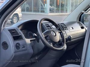 Grey Volkswagen Caravelle 2008 in Narva, with an engine capacity of 2.50 L and mileage of 460 thousand km for 3999 €, photo 21 on AUTOMOTO.COM.LV