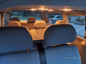 Grey Volkswagen Caravelle 2008 in Tallinn, with an engine capacity of 2.50 L and mileage of 350 thousand km for 7900 €, photo 7 on AUTOMOTO.COM.LV
