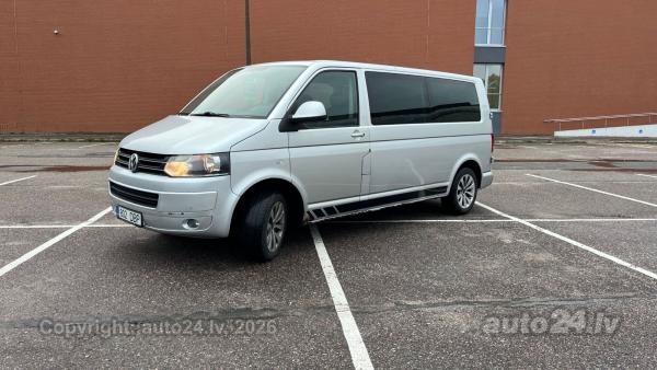 Pelēks Volkswagen Caravelle 2010 Tallina, ar dzinēja tilpumu 2.00 L un nobraukumu 291 tūkst. km par 8000 €, foto 1 vietnē AUTOMOTO.COM.LV
