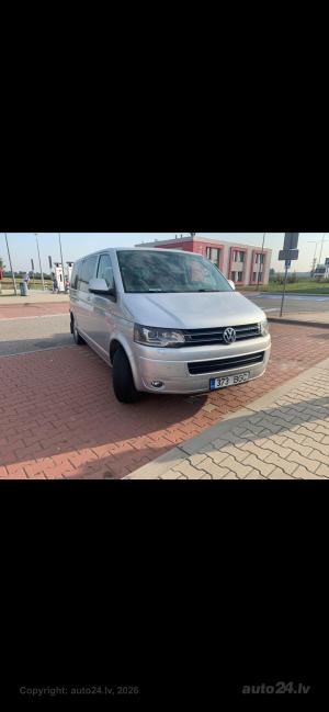Pelēks Volkswagen Caravelle 2012 Tallina, ar dzinēja tilpumu 2.00 L un nobraukumu 325 tūkst. km par 10900 €, foto 3 vietnē AUTOMOTO.COM.LV