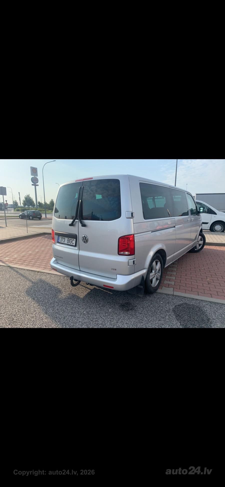 Pelēks Volkswagen Caravelle 2012 Tallina, ar dzinēja tilpumu 2.00 L un nobraukumu 325 tūkst. km par 10900 €, foto 5 vietnē AUTOMOTO.COM.LV