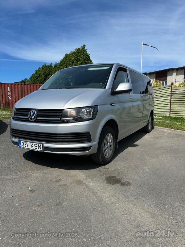 Pelēks Volkswagen Caravelle 2016 Tallina, ar dzinēja tilpumu 2.00 L un nobraukumu 130 tūkst. km par 17900 €, foto 1 vietnē AUTOMOTO.COM.LV