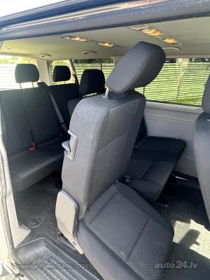 Grey Volkswagen Caravelle 2016 in Tallinn, with an engine capacity of 2.00 L and mileage of 130 thousand km for 17900 €, photo 9 on AUTOMOTO.COM.LV