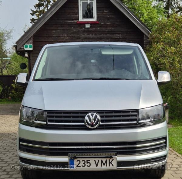 Pelēks Volkswagen Caravelle 2016 Tallina, ar dzinēja tilpumu 2.00 L un nobraukumu 154 tūkst. km par 20000 €, foto 2 vietnē AUTOMOTO.COM.LV