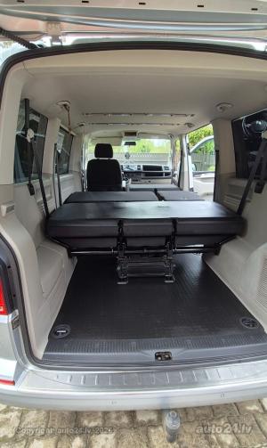 Серый Фольксваген Каравелла 2016 в Таллин, объемом двигателя 2.00 л и пробегом 154 тыс. км за 20000 €, фото 13 на AUTOMOTO.COM.LV