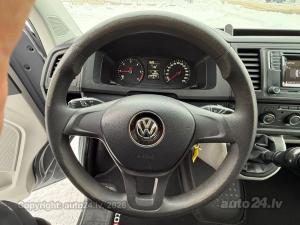 Grey Volkswagen Caravelle 2019 in Tartu, with an engine capacity of 2.00 L and mileage of 169 thousand km for 21999 €, photo 6 on AUTOMOTO.COM.LV