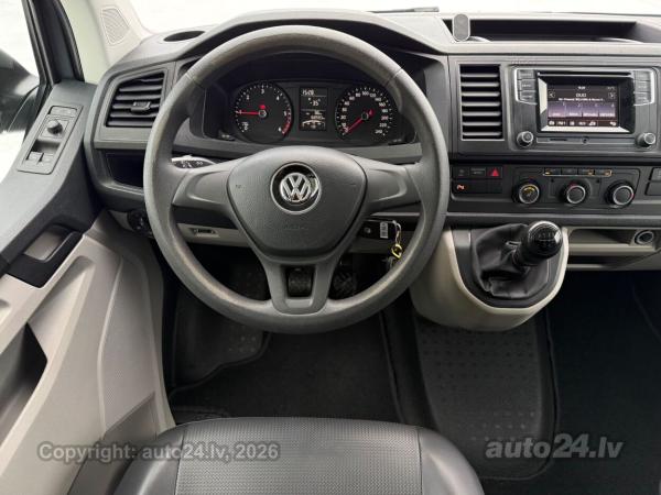 Pelēks Volkswagen Caravelle 2019 Tartu, ar dzinēja tilpumu 2.00 L un nobraukumu 169 tūkst. km par 21999 €, foto 8 vietnē AUTOMOTO.COM.LV