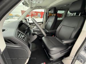 Grey Volkswagen Caravelle 2019 in Tartu, with an engine capacity of 2.00 L and mileage of 169 thousand km for 21999 €, photo 15 on AUTOMOTO.COM.LV