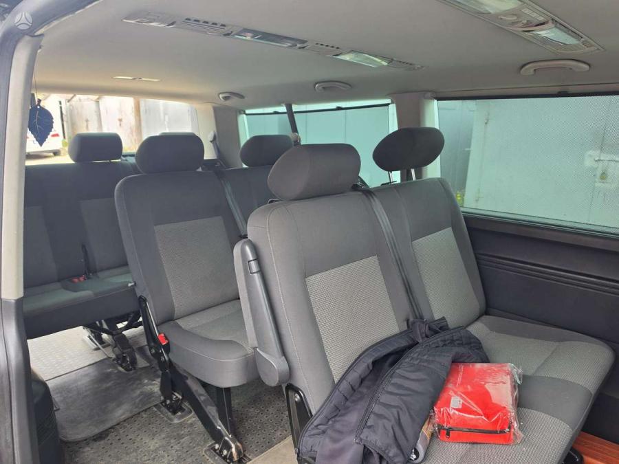 Volkswagen Caravelle 2011 Šauļi, ar dzinēja tilpumu 2.00 L un nobraukumu 351 tūkst. km par 9500 €, foto 17 vietnē AUTOMOTO.COM.LV