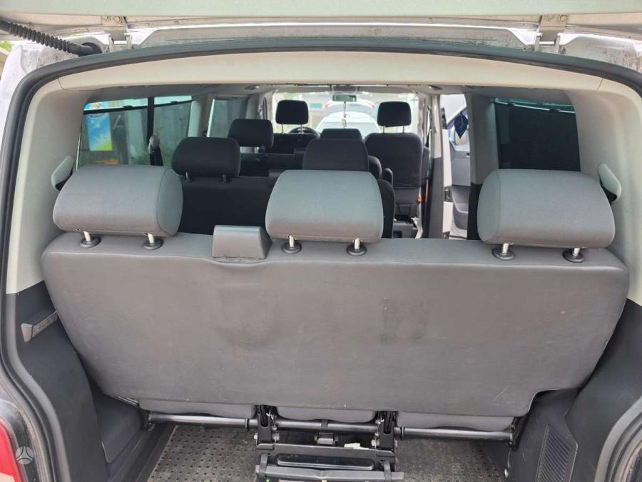 Volkswagen Caravelle 2011 Šauļi, ar dzinēja tilpumu 2.00 L un nobraukumu 351 tūkst. km par 9500 €, foto 18 vietnē AUTOMOTO.COM.LV