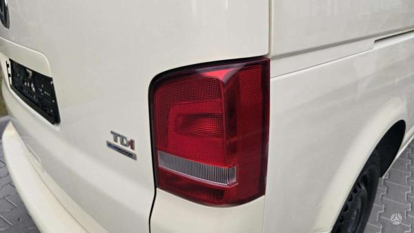 Volkswagen Caravelle 2015 in Siauliai, with an engine capacity of 1.99 L and mileage of 189 thousand km for 11950 €, photo 10 on AUTOMOTO.COM.LV