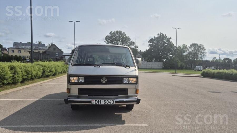 Volkswagen Caravelle 1986 Rīga, ar dzinēja tilpumu 2.10 L un nobraukumu 233 tūkst. km par 7000 €, foto 1 vietnē AUTOMOTO.COM.LV