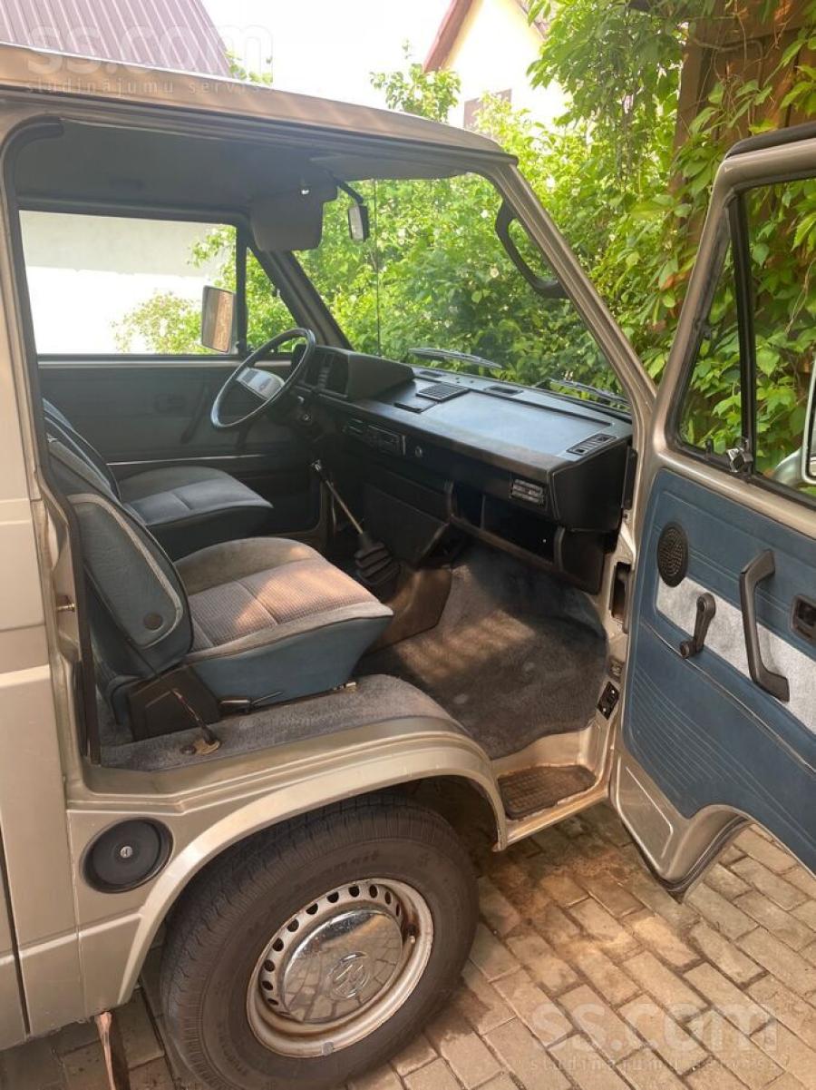 Volkswagen Caravelle 1986 Rīga, ar dzinēja tilpumu 2.10 L un nobraukumu 233 tūkst. km par 7000 €, foto 11 vietnē AUTOMOTO.COM.LV