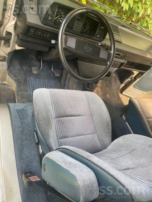 Volkswagen Caravelle 1986 Rīga, ar dzinēja tilpumu 2.10 L un nobraukumu 233 tūkst. km par 7000 €, foto 13 vietnē AUTOMOTO.COM.LV
