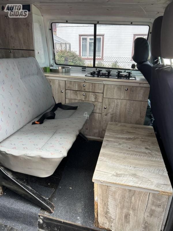 Volkswagen Caravelle 1993 in Kelme, with an engine capacity of 2.40 L and mileage of 282 thousand km for 2999 €, photo 10 on AUTOMOTO.COM.LV