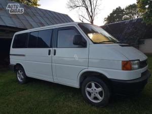 Volkswagen Caravelle 1994 Panevēža, ar dzinēja tilpumu 2.50 L un nobraukumu 328 tūkst. km par 1600 €, foto  vietnē AUTOMOTO.COM.LV