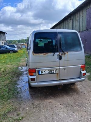 Volkswagen Caravelle 1998 in Limbazi, with an engine capacity of 2.50 L and mileage of 500 thousand km for 1000 €, photo 3 on AUTOMOTO.COM.LV