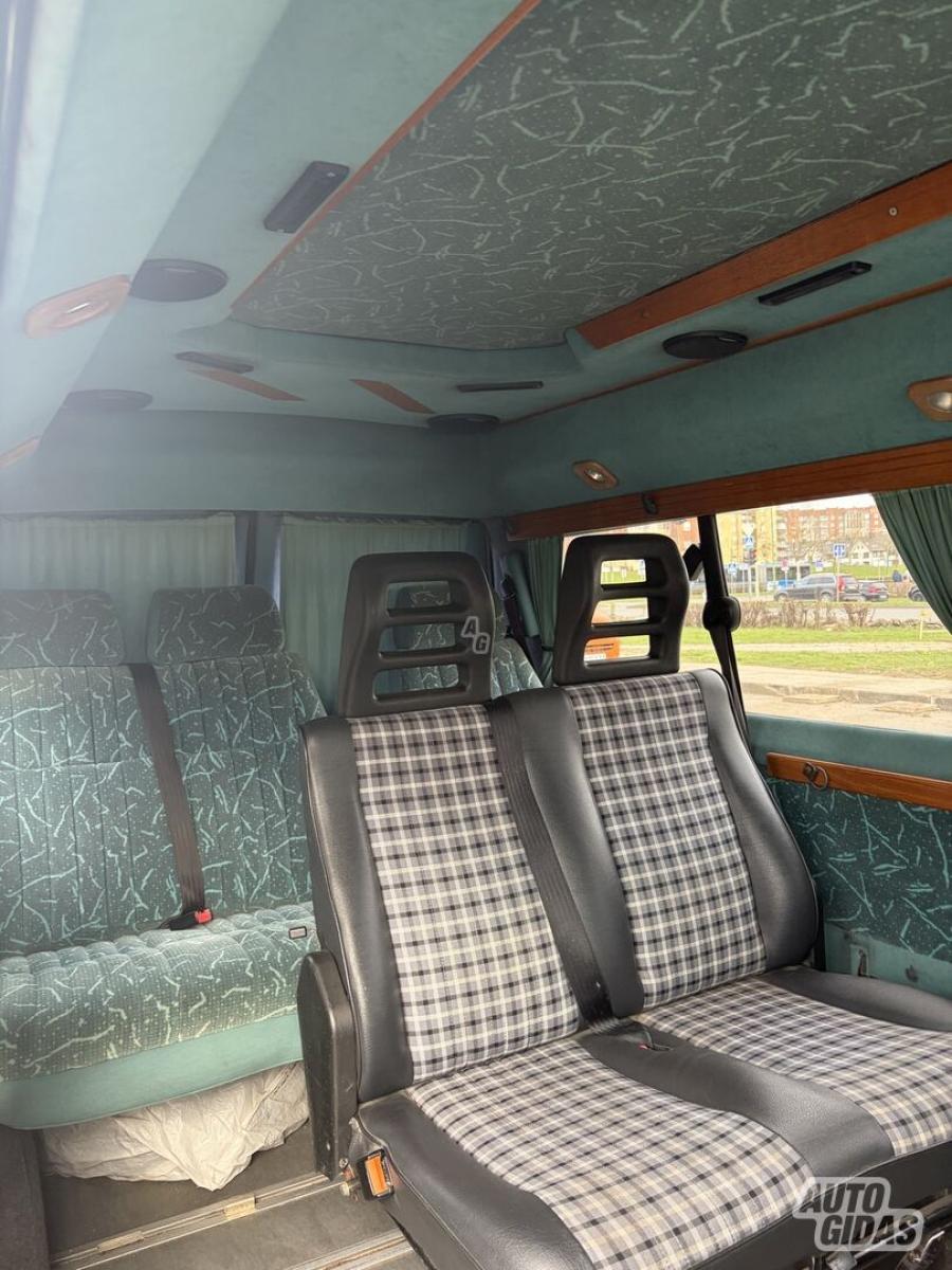 Volkswagen Caravelle 1998 Klaipėda, ar dzinēja tilpumu 2.50 L un nobraukumu 807 tūkst. km par 2300 €, foto 6 vietnē AUTOMOTO.COM.LV
