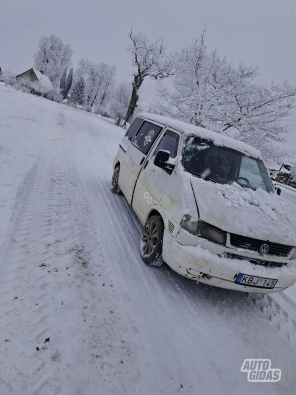 Volkswagen Caravelle 2000 in Vilnius, with an engine capacity of 2.50 L and mileage of 400 thousand km for 1500 €, photo 2 on AUTOMOTO.COM.LV