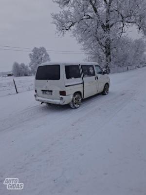 Volkswagen Caravelle 2000 in Vilnius, with an engine capacity of 2.50 L and mileage of 400 thousand km for 1500 €, photo 3 on AUTOMOTO.COM.LV