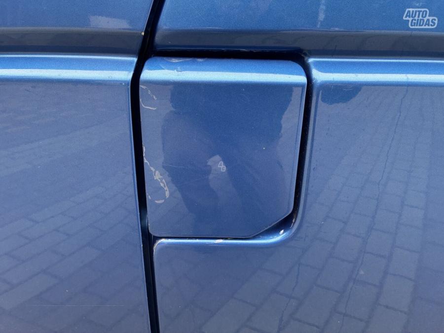 Volkswagen Caravelle 2000 Klaipėda, ar dzinēja tilpumu 2.50 L un nobraukumu 290 tūkst. km par 9500 €, foto 10 vietnē AUTOMOTO.COM.LV