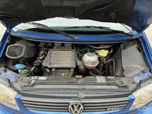 Volkswagen Caravelle 2000 Klaipėda, ar dzinēja tilpumu 2.50 L un nobraukumu 290 tūkst. km par 9500 €, foto 15 vietnē AUTOMOTO.COM.LV