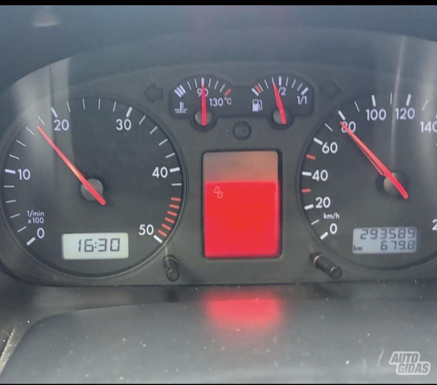 Volkswagen Caravelle 2000 Klaipėda, ar dzinēja tilpumu 2.50 L un nobraukumu 290 tūkst. km par 9500 €, foto 20 vietnē AUTOMOTO.COM.LV