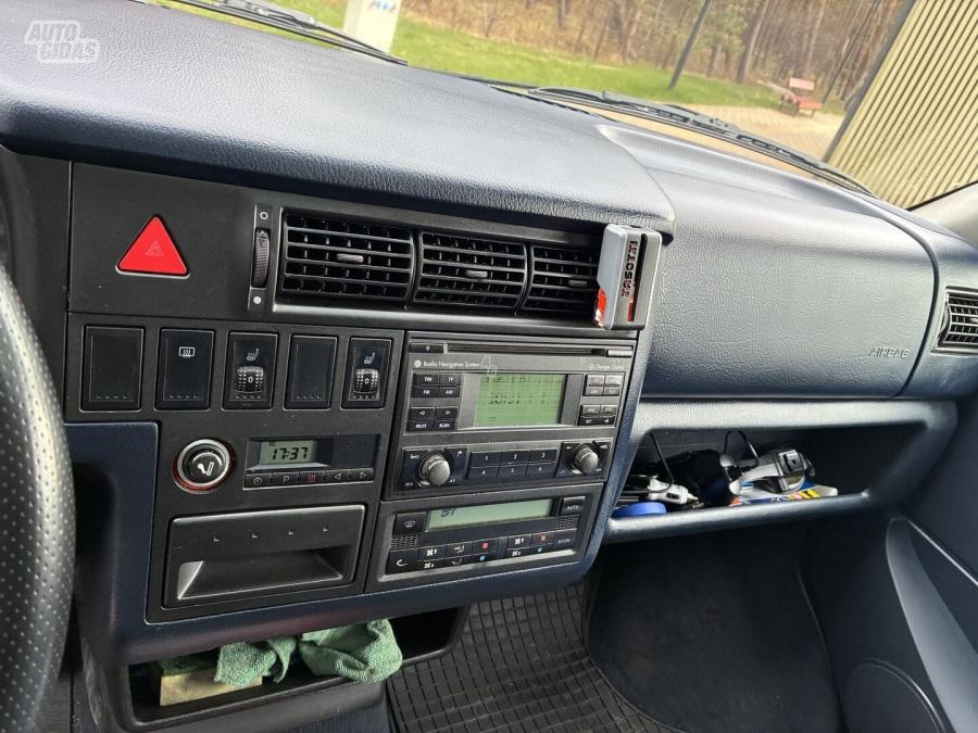 Volkswagen Caravelle 2000 Klaipėda, ar dzinēja tilpumu 2.50 L un nobraukumu 290 tūkst. km par 9500 €, foto 22 vietnē AUTOMOTO.COM.LV