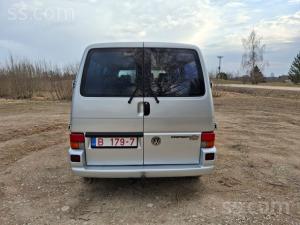 Volkswagen Caravelle 2002 Tukums, ar dzinēja tilpumu 2.50 L un nobraukumu 459 tūkst. km par 5900 €, foto 8 vietnē AUTOMOTO.COM.LV