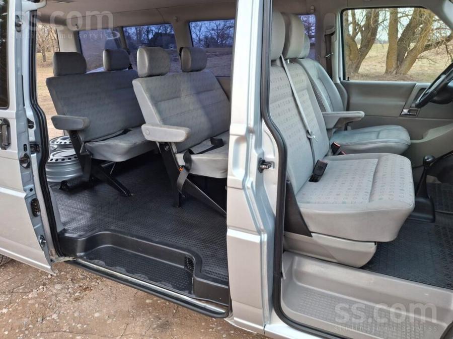 Volkswagen Caravelle 2002 Tukums, ar dzinēja tilpumu 2.50 L un nobraukumu 459 tūkst. km par 5900 €, foto 11 vietnē AUTOMOTO.COM.LV