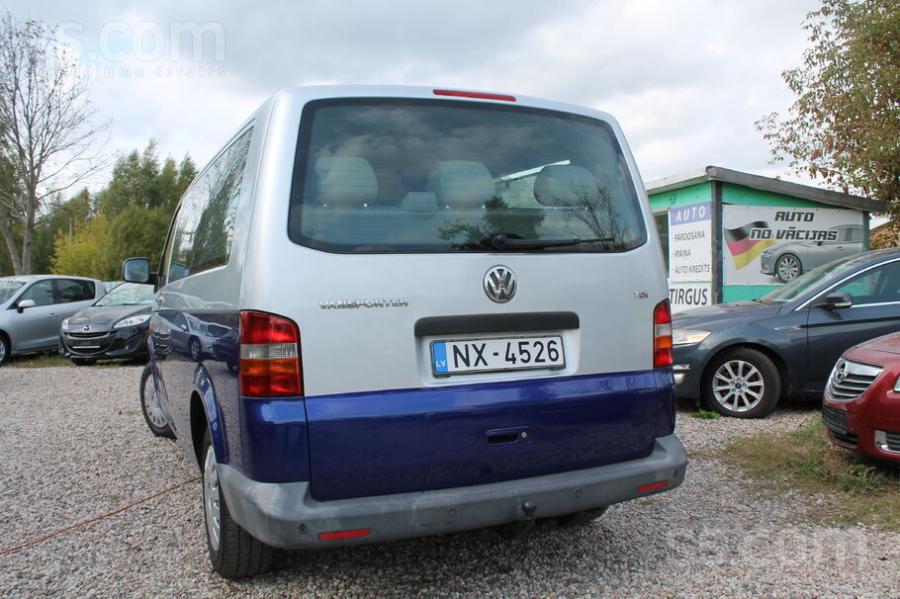 Volkswagen Caravelle 2004 in Daugavpils, with an engine capacity of 2.50 L and mileage of 226 thousand km for 4750 €, photo 4 on AUTOMOTO.COM.LV