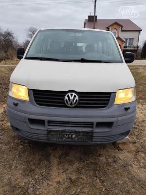 Volkswagen Caravelle 2005 Šauļi, ar dzinēja tilpumu 2.00 L un nobraukumu 277 tūkst. km par 4550 €, foto  vietnē AUTOMOTO.COM.LV