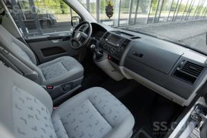 Volkswagen Caravelle 2005 in Tukums, with an engine capacity of 2.50 L and mileage of 0 thousand km for 6800 €, photo 4 on AUTOMOTO.COM.LV