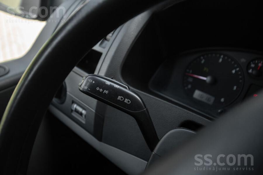 Volkswagen Caravelle 2005 in Tukums, with an engine capacity of 2.50 L and mileage of 0 thousand km for 6800 €, photo 18 on AUTOMOTO.COM.LV